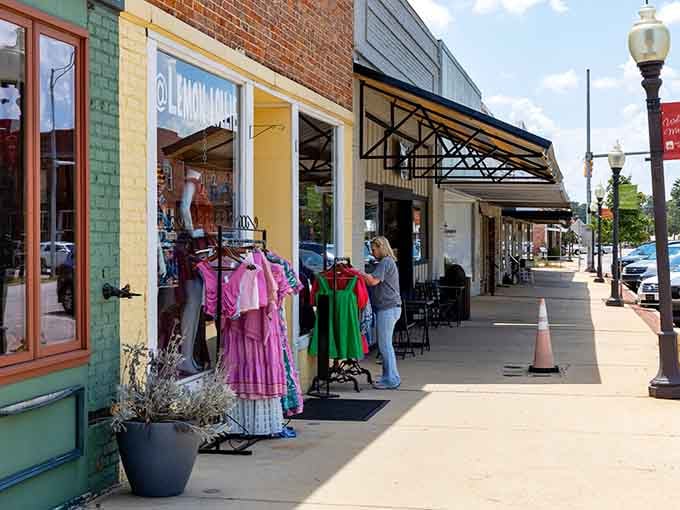 Colorful storefronts and friendly sidewalks make shopping in Monroeville feel like visiting with old friends every time.
