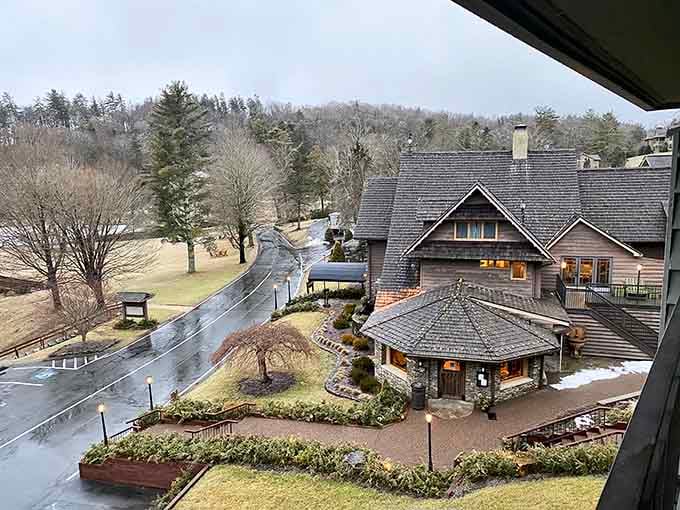 The mountain view from this Arts and Crafts village makes you want to move in and learn pottery.