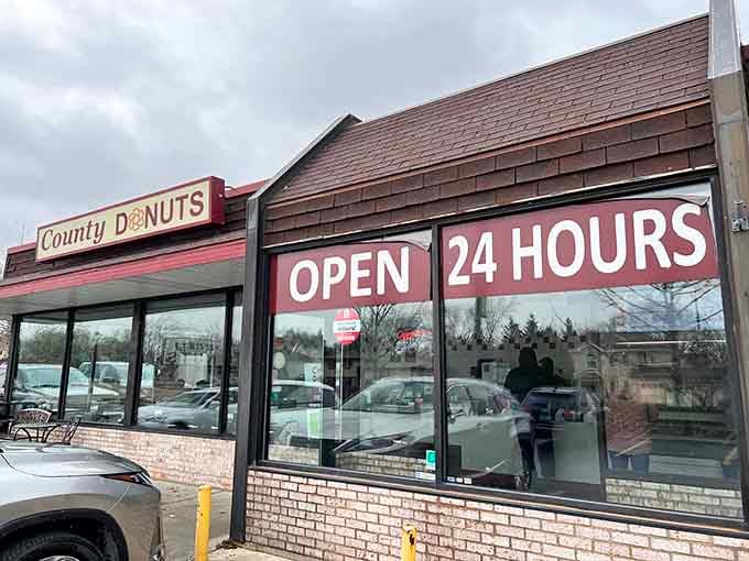 Those three magic words&mdash;"OPEN 24 HOURS"&mdash;mean your donut cravings are always welcome, whether it's breakfast time or midnight snack o'clock.