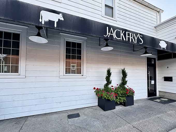 Fresh flowers and clean lines welcome guests to this beloved Louisville institution with understated sophistication.