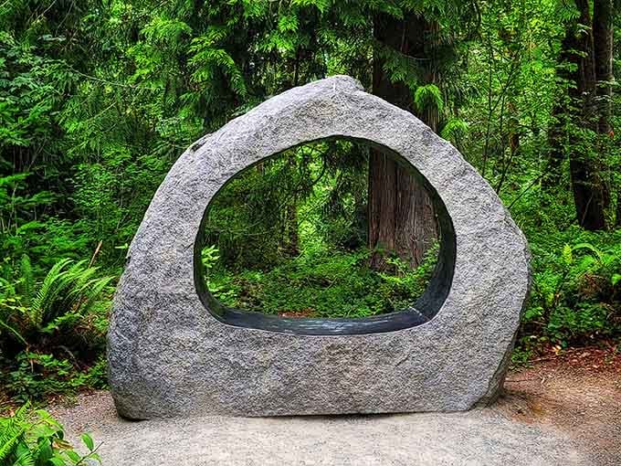 Even the benches here are works of art&mdash;because why should chairs have all the sculptural fun in life?