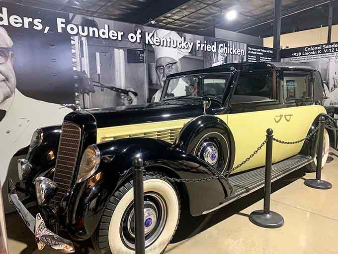 This elegant 1939 Lincoln proves that pre-war luxury meant serious chrome, serious curves, and serious class.