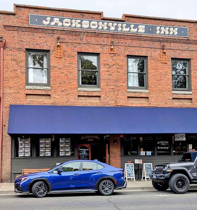 The Jacksonville Inn building wears its heritage proudly, reminding passersby that good hospitality never goes out of style here.