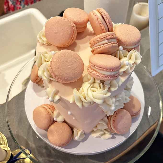 When regular cake isn't fancy enough, you add macarons and suddenly it's a celebration.
