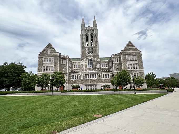 Campus buildings that inspire minds and Instagram feeds in equal measure, classic New England academic beauty.