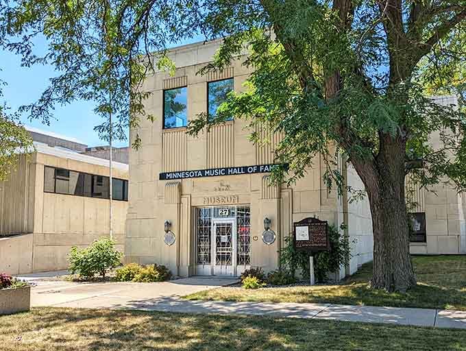 The Minnesota Music Hall of Fame celebrates homegrown talent in appropriately dignified Art Deco style.