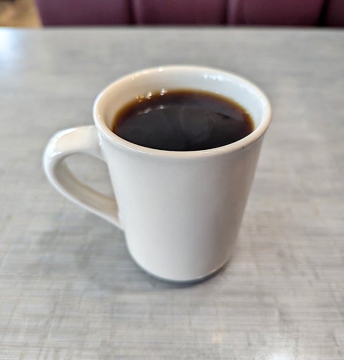 Simple, strong, and endlessly refillable, this coffee fuels conversations and keeps the diner world spinning beautifully.