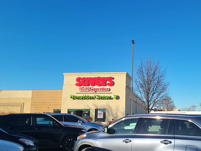 That packed parking lot tells you everything you need to know about this place's popularity on a sunny afternoon.