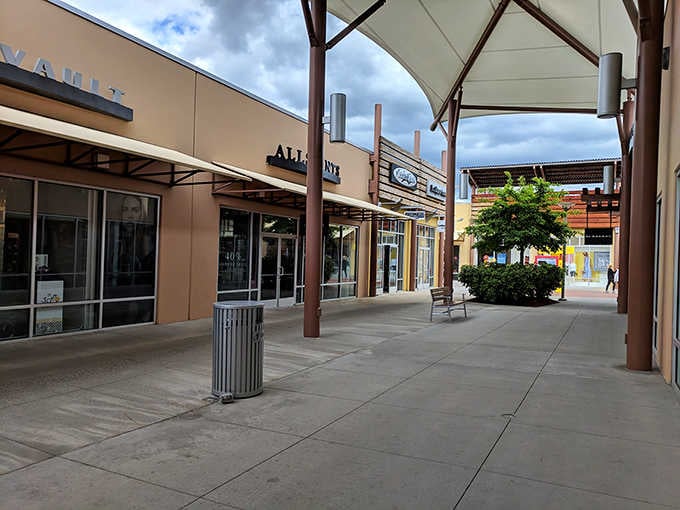Wide, clean walkways make stroller-pushing and bag-juggling significantly less of an Olympic sport than usual shopping trips.