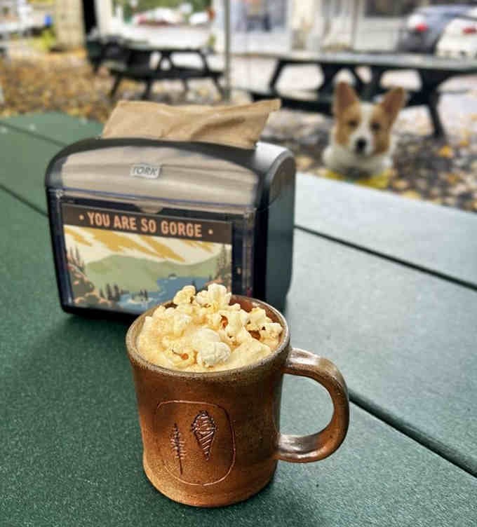 Hot cider topped with cold foam and a "You Are So Gorge" napkin holder? Someone here really gets it.