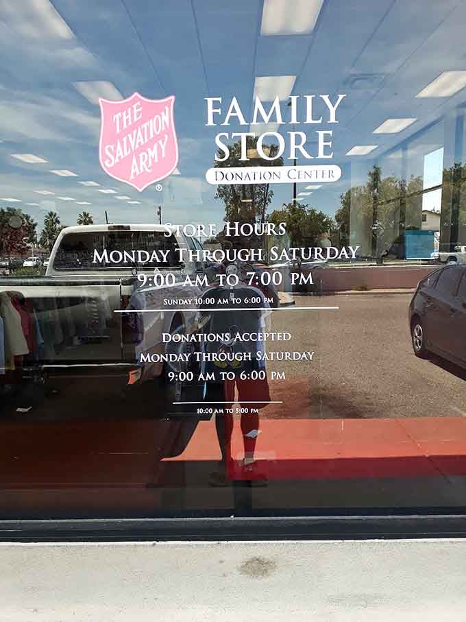 Clear hours posted means you can plan your treasure hunting expedition without playing guessing games at the door.