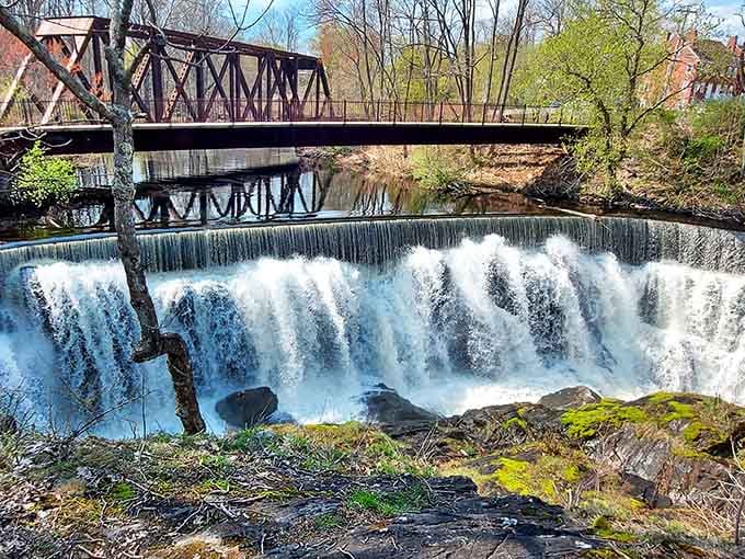 That moment when you realize your backyard state has been hiding waterfalls this gorgeous all along.