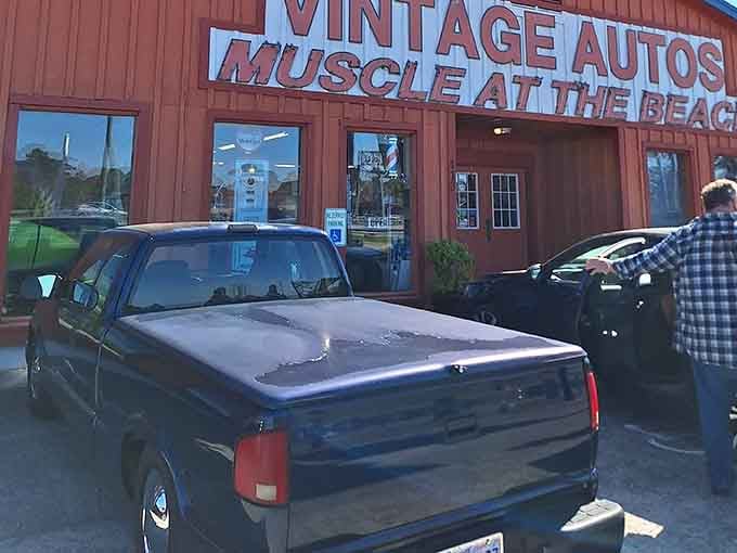 Even the parking lot gets in on the vintage action, because why should the inside have all the fun?