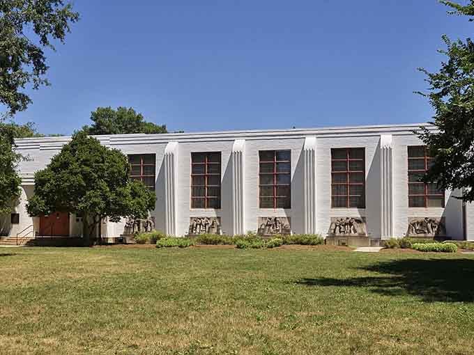 Clean Art Deco lines and thoughtful spacing prove 1930s planners knew exactly what European garden cities were doing right.