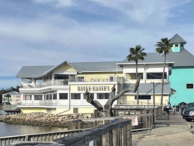 Two stories of waterfront dining means twice the views and double the reasons to come back tomorrow.