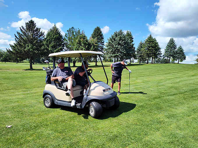 Green Lea Golf Course provides perfectly manicured greens where you can play without country club pretension.