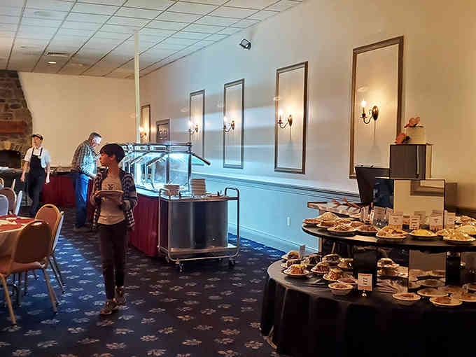 Multiple buffet stations mean shorter lines and faster access to your third helping of everything delicious.