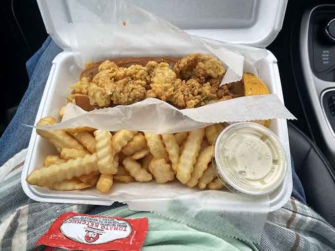 Whole belly clams and fries creating the kind of lunch that makes afternoon meetings feel worthwhile again.