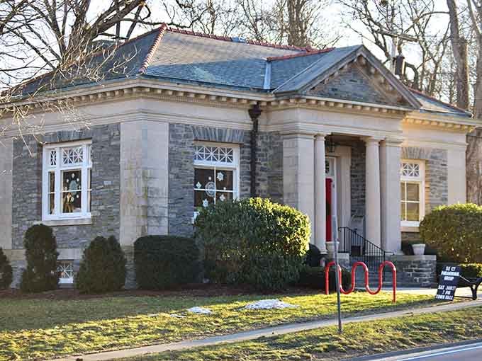 Libraries like this remind you that some buildings were designed when people still believed in making everyday places beautiful.