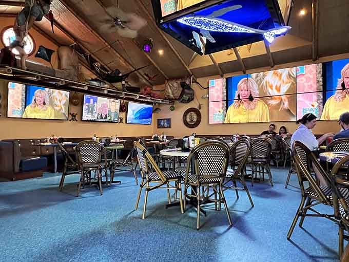 Multiple screens ensure you won't miss the game, though the decor might steal your attention anyway.