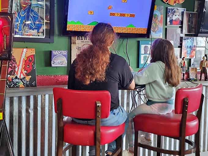 Vintage arcade games let you relive your youth while waiting for food that's worth every nostalgic minute.