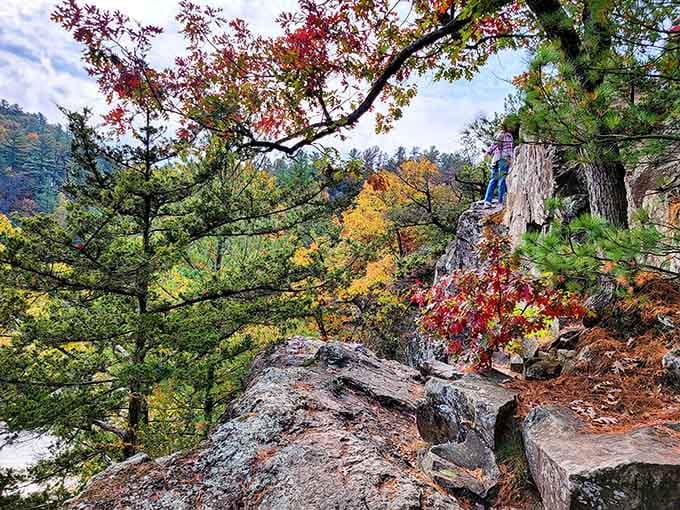 Crimson leaves frame rocky overlooks where autumn puts on its annual show, better than any Broadway production.
