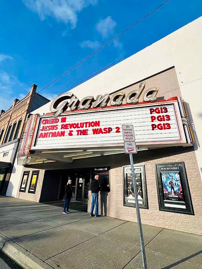 The Granada Theatre brings Hollywood to La Grande without requiring you to take out a loan for popcorn.