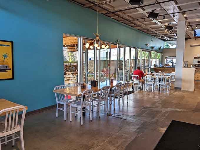 Bright walls and polished concrete create a surprisingly elegant backdrop for getting gloriously messy with BBQ.