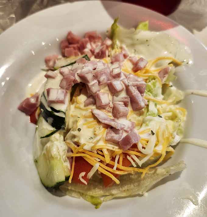 Even the salad bar gets the Southern treatment with ham, cheese, and plenty of personality.