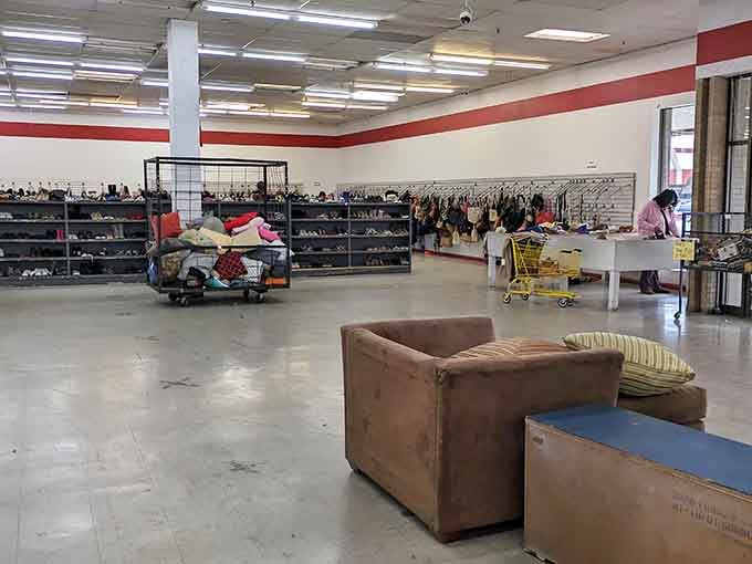 The wide-open floor plan means you can see your competition from across the store, game on.