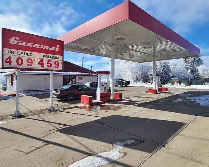 Even gas prices look reasonable here, because apparently Trinidad didn't get the memo about Colorado's cost explosion.