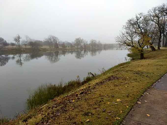Misty mornings along the river create an atmosphere so peaceful it feels almost cinematic.