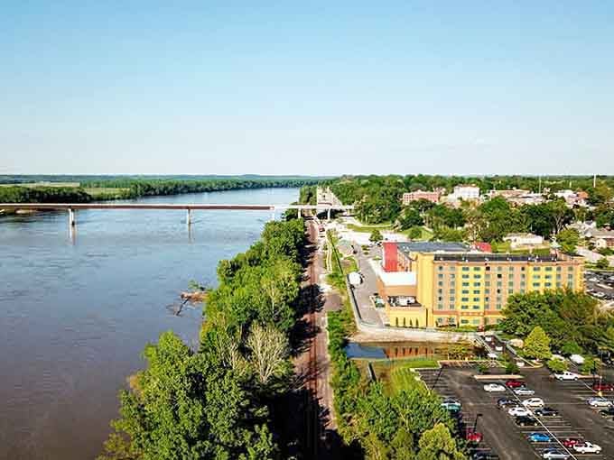 Where the Missouri River meets small-town charm, green trees frame a view that makes you want to cancel your other plans.