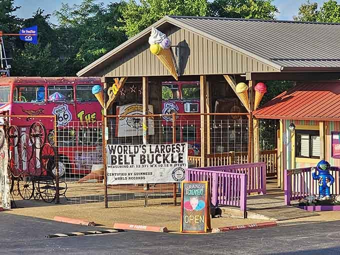 The world's largest belt buckle stands guard, because everything's bigger when Route 66 gets involved.