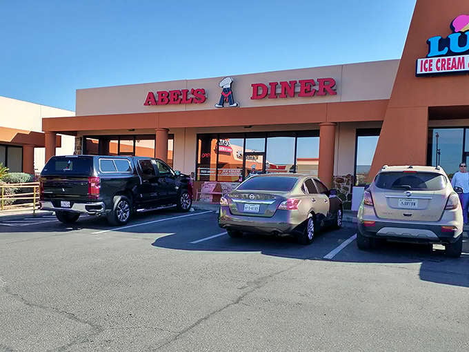 That busy parking lot reveals what locals already know: this spot delivers satisfying meals worth the short drive off I-35.