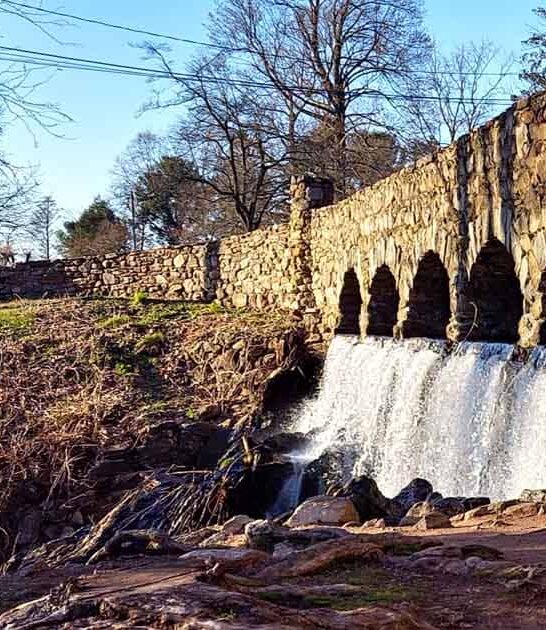 acre mountain retreat connecticut ftr