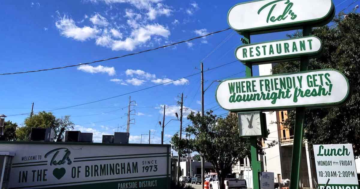 This No-Frills Alabama Cafeteria Has Been Serving Greek-Style Comfort ...