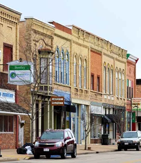 antiquing small wisconsin town ftr