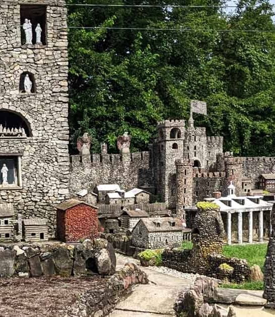 bizarre ohio landmark visit ftr