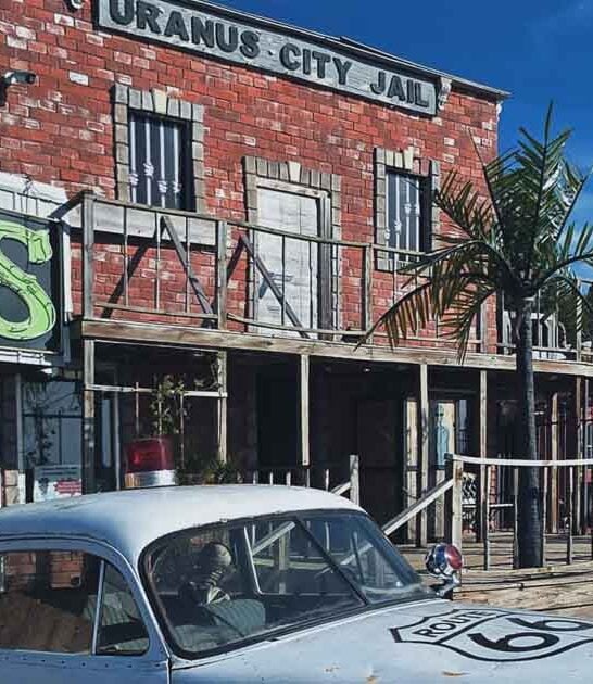 bizarre roadside attractions missouri ftr