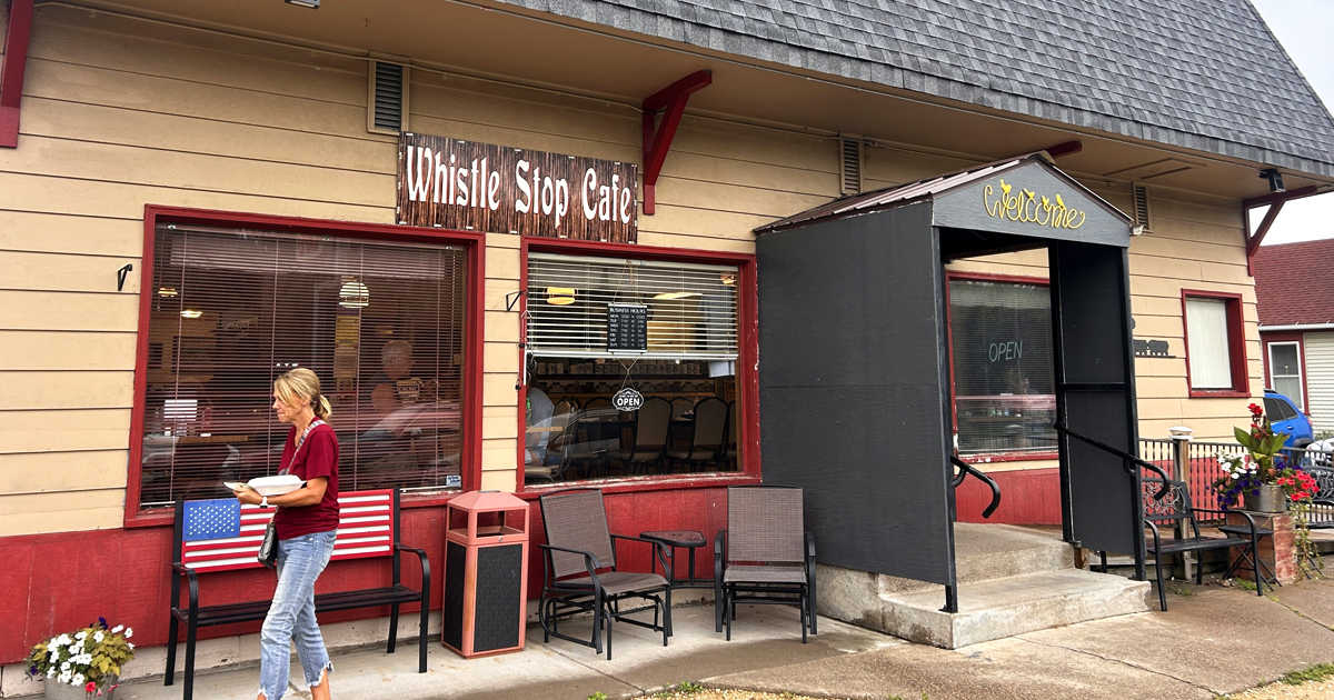 A Tiny Cafe In A Historic Minnesota River Town Serves Pie Worth Driving Hours For