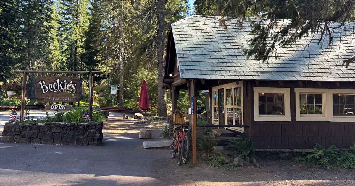 This Nearly 100-Year-Old Café In Oregon Serves Comfort Food That Tastes ...