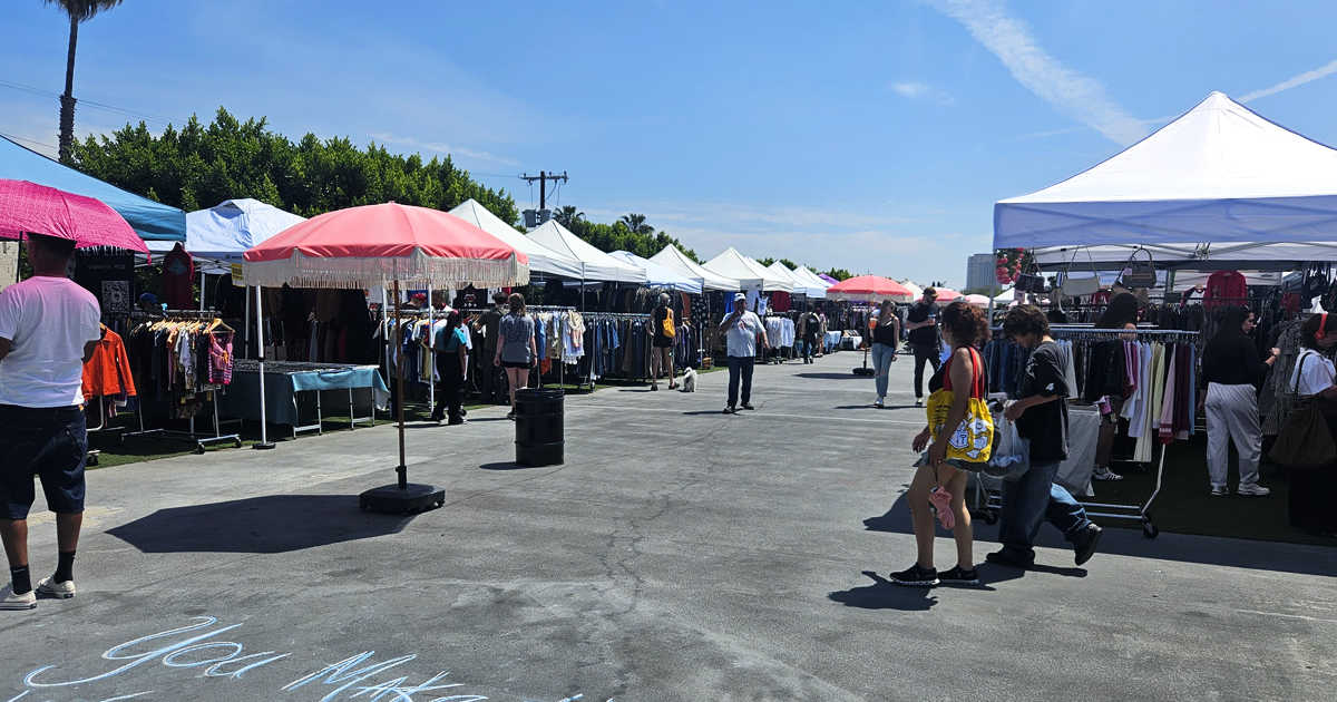 This Enormous California Flea Market In Has its Own Bar And It's Every ...