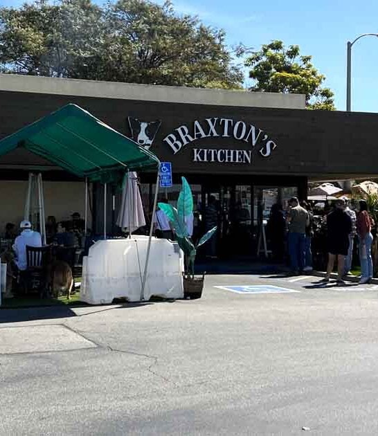 california tiny restaurant fuss ftr