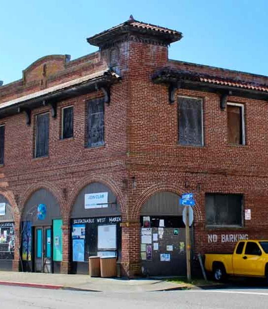 california vibrant small town ftr