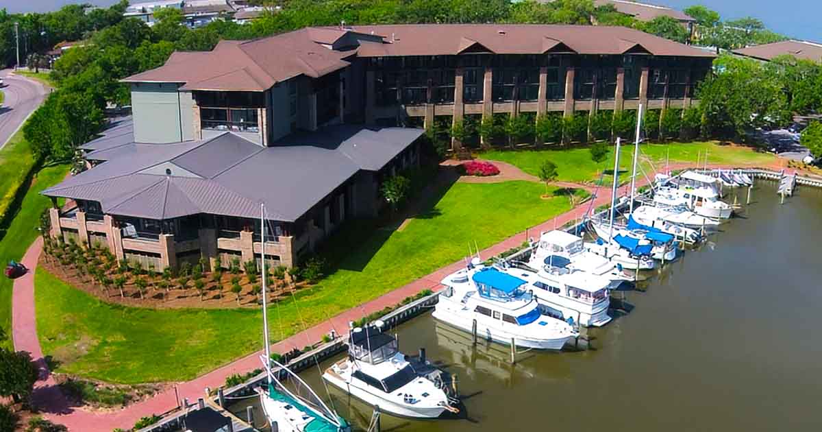 This Charming Alabama Waterfront Town Is The Best Kept Secret On The ...