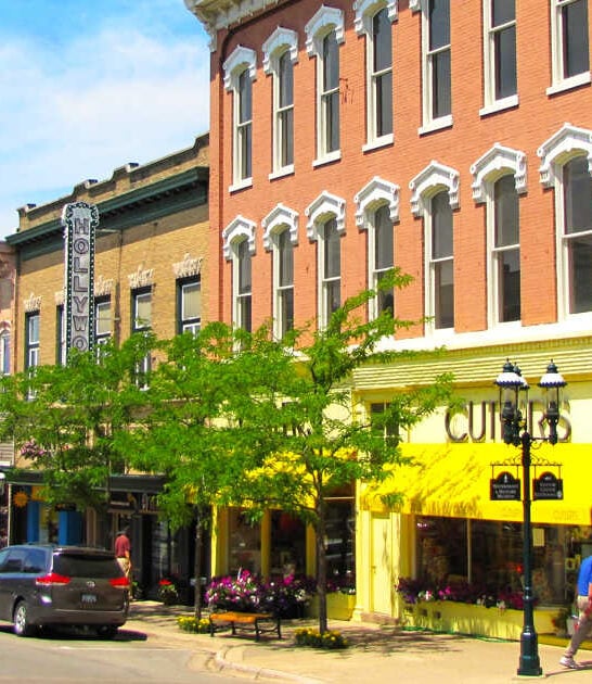charming michigan town vacation ftr