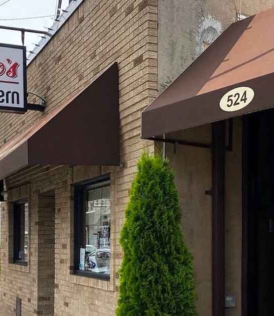 charming new york tavern ftr