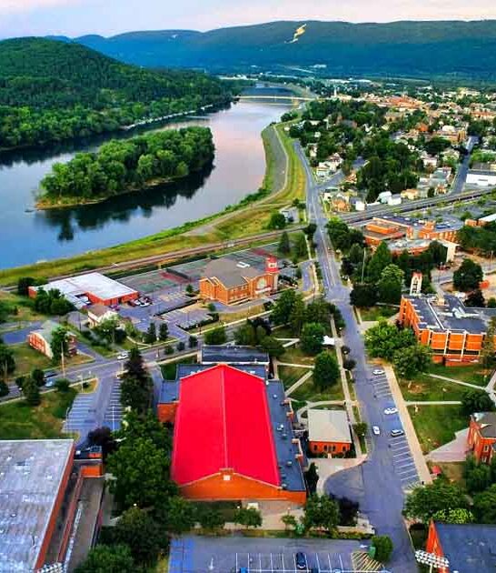 charming town retire pennsylvania ftr