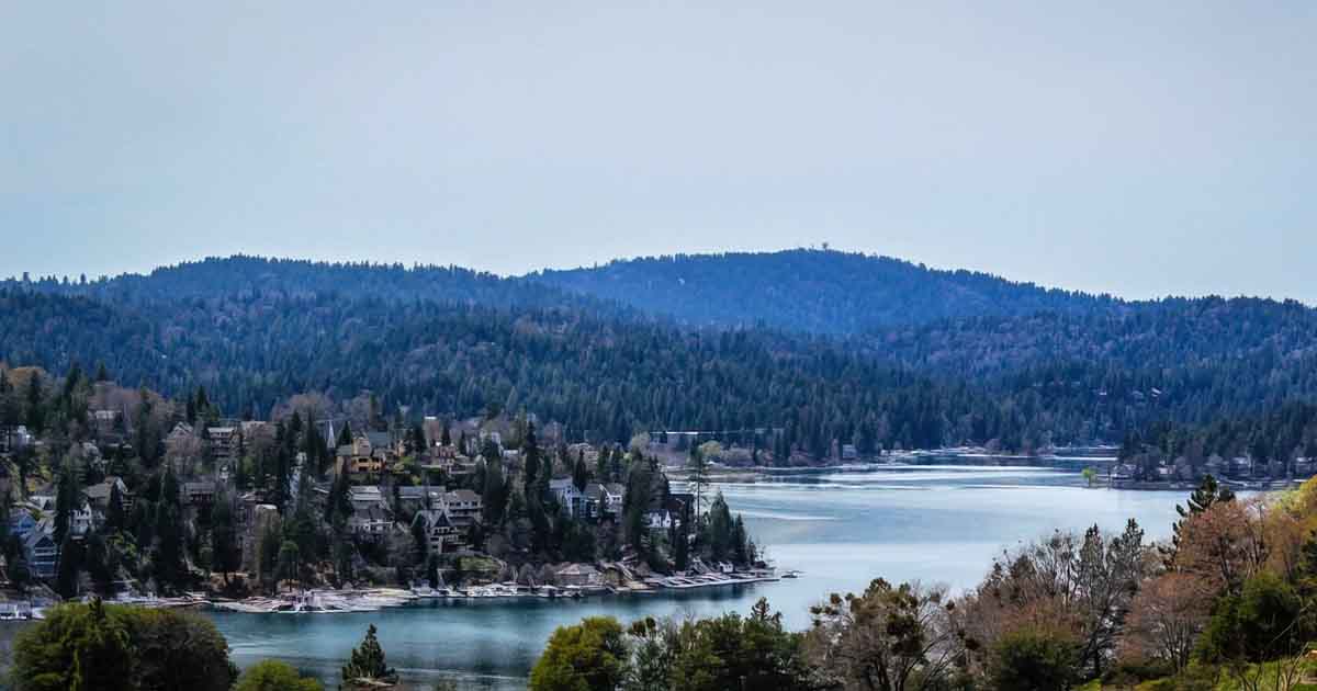 10 Utterly Charming Waterfront Towns In California You Can Easily Visit ...
